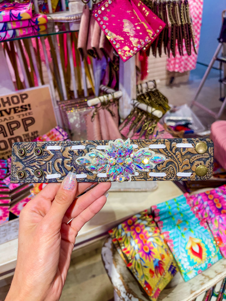 Kyra AB Marquise KIG Tooled Leather Cuff - Brown – Style Babes