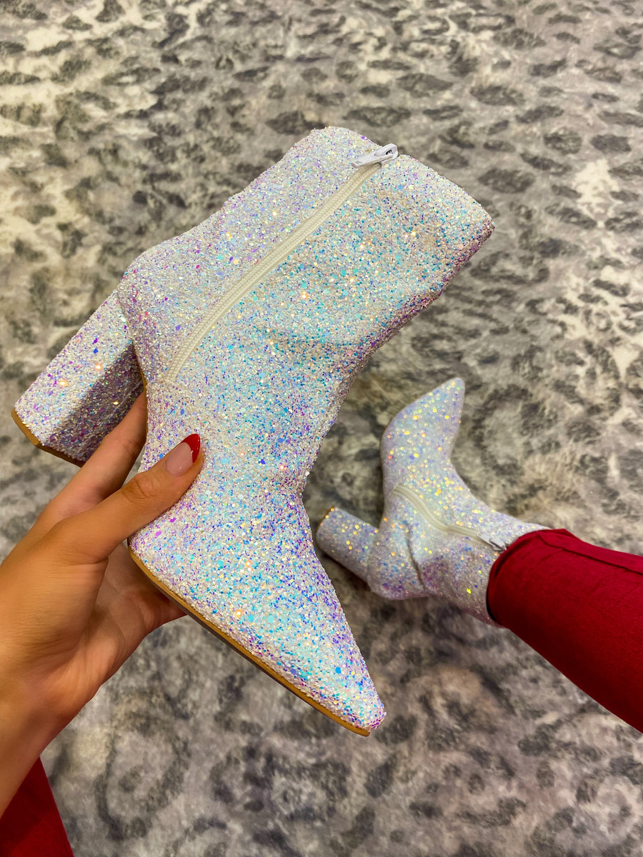Feel The Glam Unicorn White Iridescent Glitter Booties – Style Babes